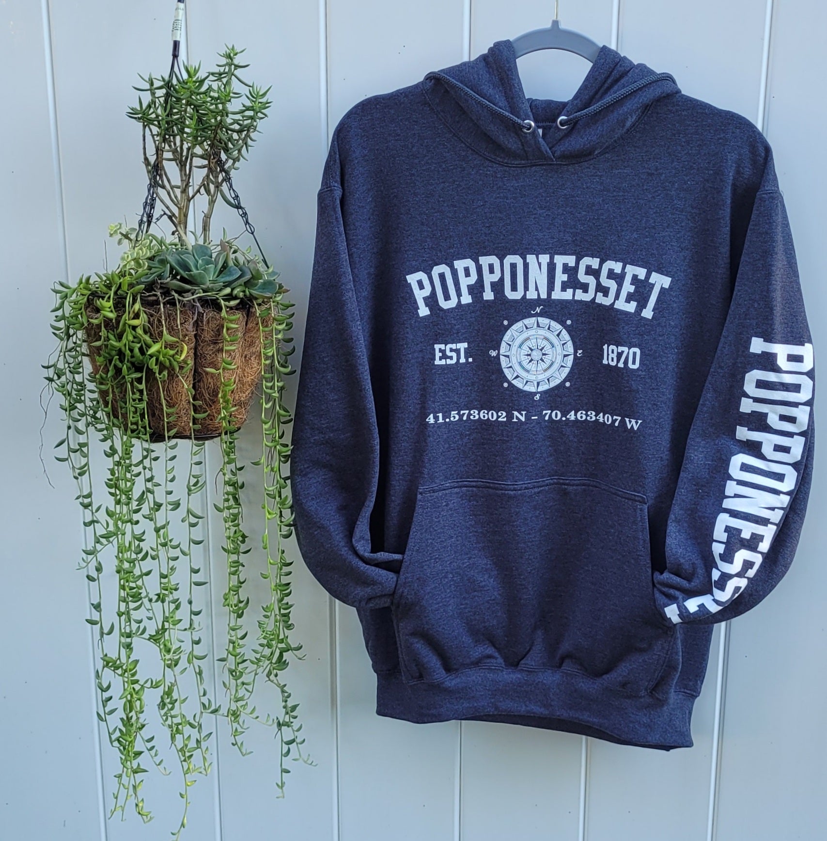 Compass Rose Hooded Sweatshirt – Popponesset Beach Company